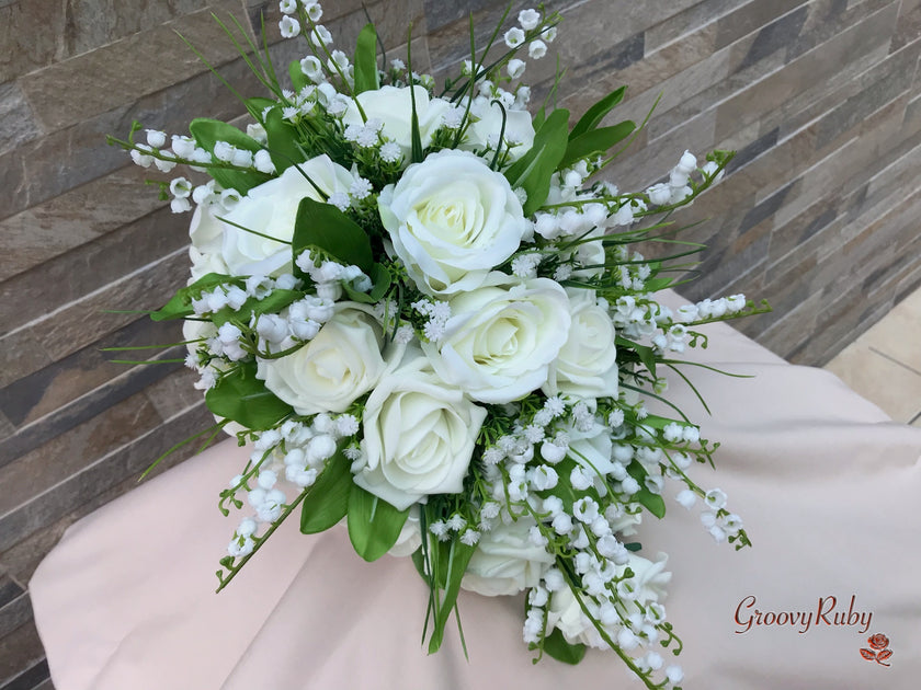 Fresh Look Ivory Roses With Lily of the Valley *Special Edition ...