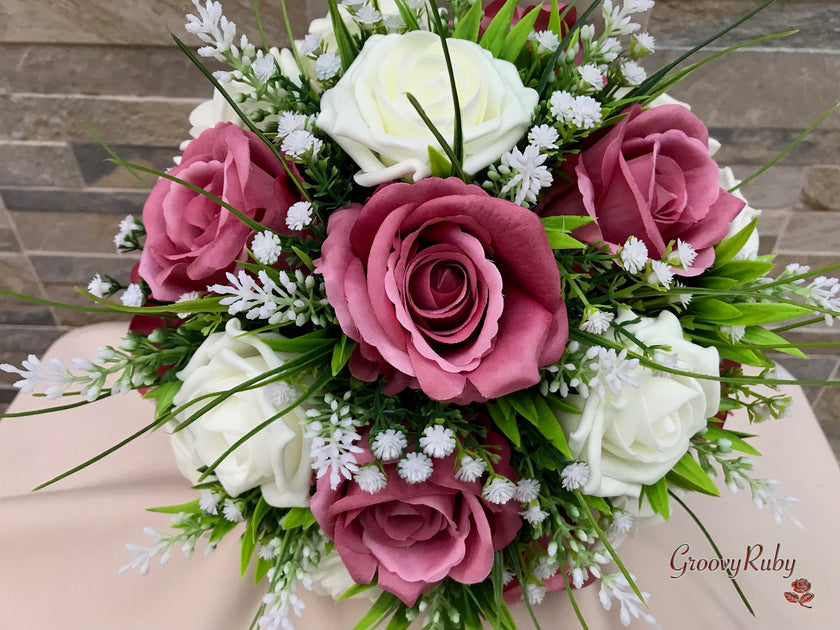 Fresh Look Rose Pink Roses With Heather & Gypsophila *Special Edition ...