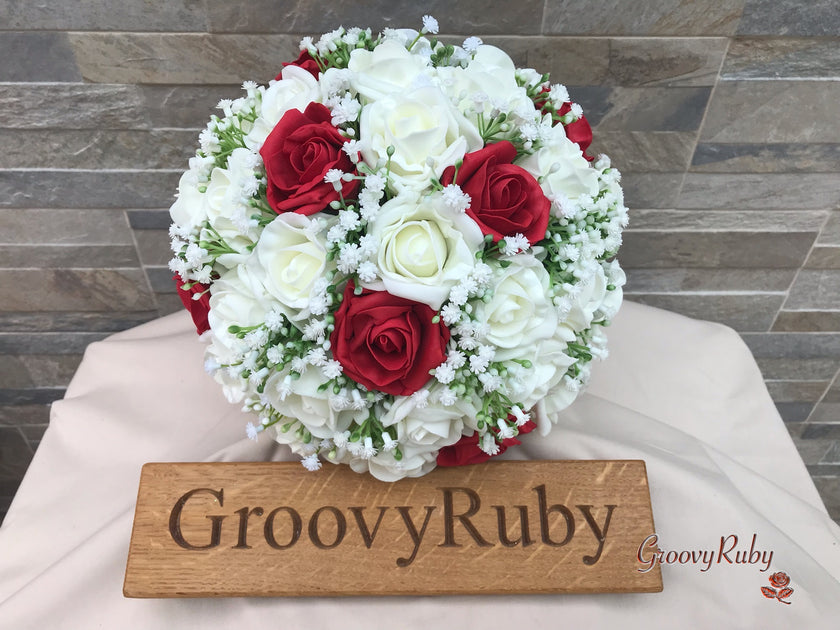 Light Red Roses With Gypsophila – GroovyRuby Ltd